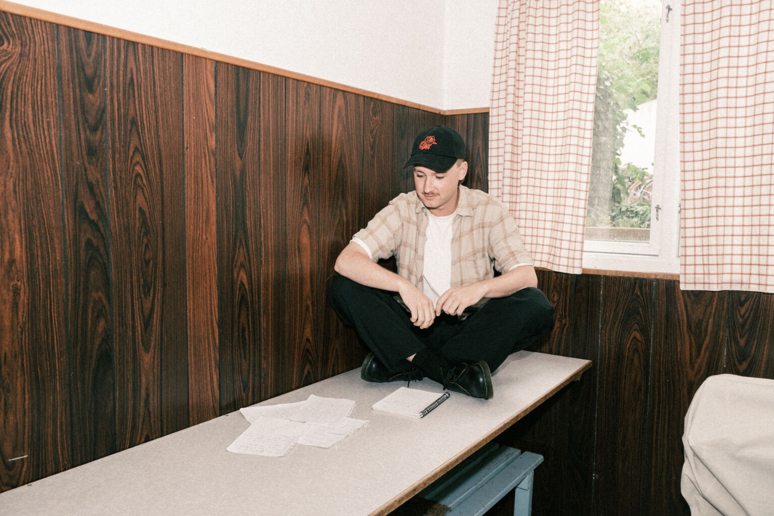 Dusin 'Snakker Ikke Om Følelser' - flig.collective